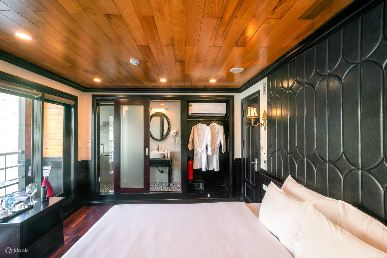 Lan Ha Bay Excursion by 5 Stars Dragon Bay Cruise, Vietnam - Klook